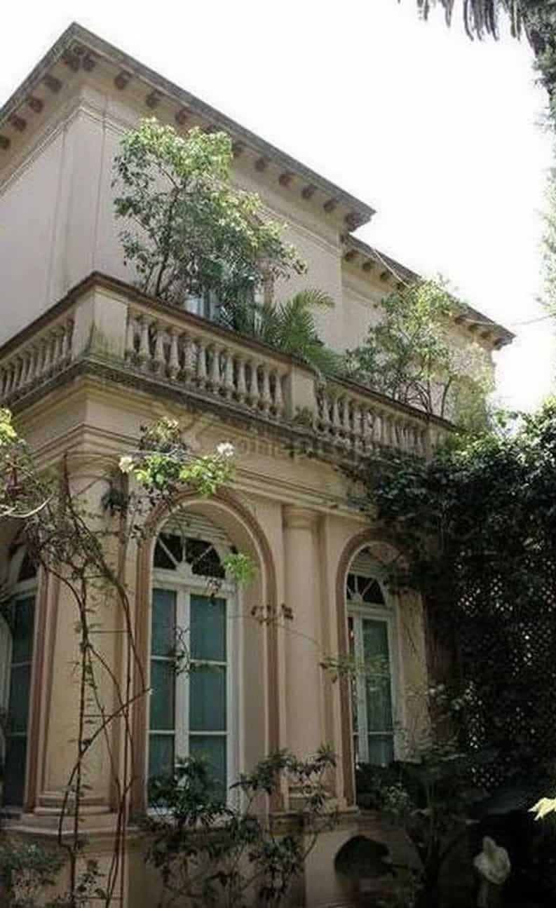 La lujosa mansión en la que vivieron Natalia Oreiro y Ricardo Mollo